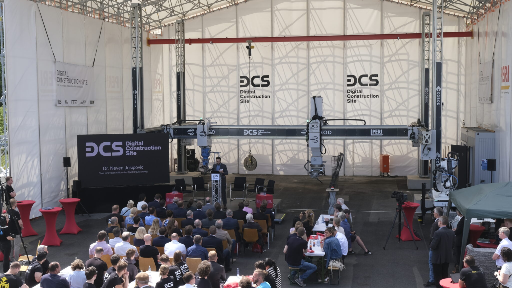 World premiere for COBOD’s Multifunctional Construction Robot made with TU Braunschweig | COBOD ...